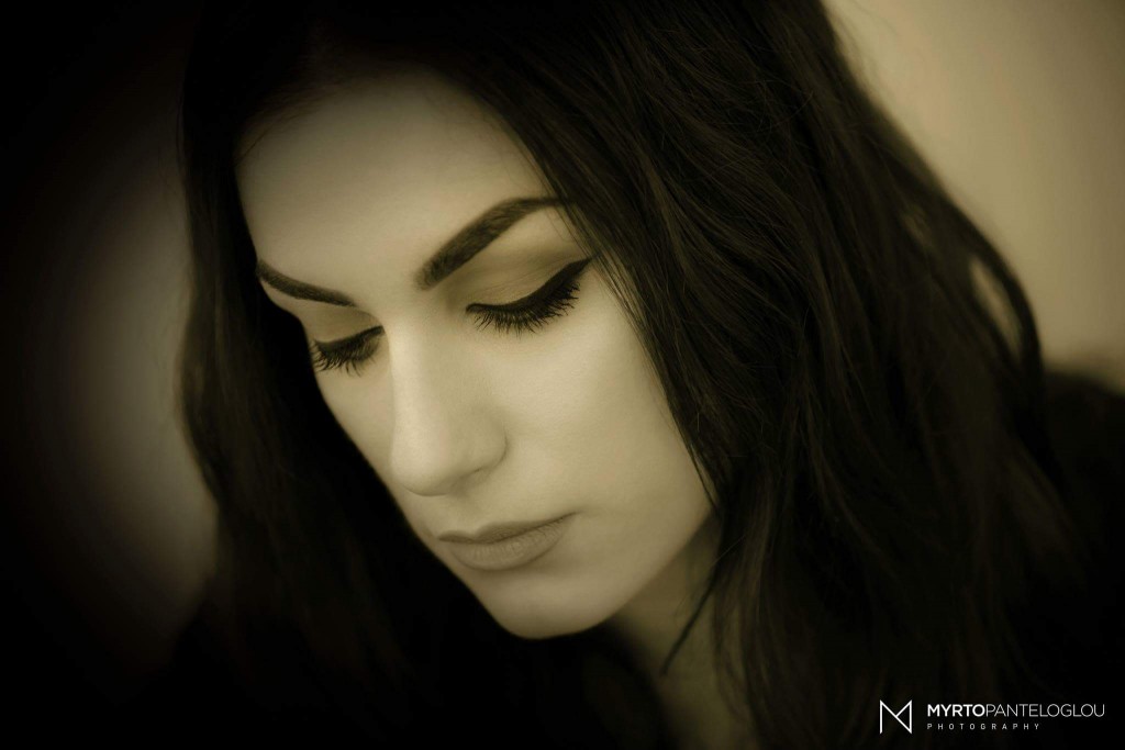 Get The Look!!!Δες πως μπορεις να κανεις και εσυ το eyeliner της Adele ...